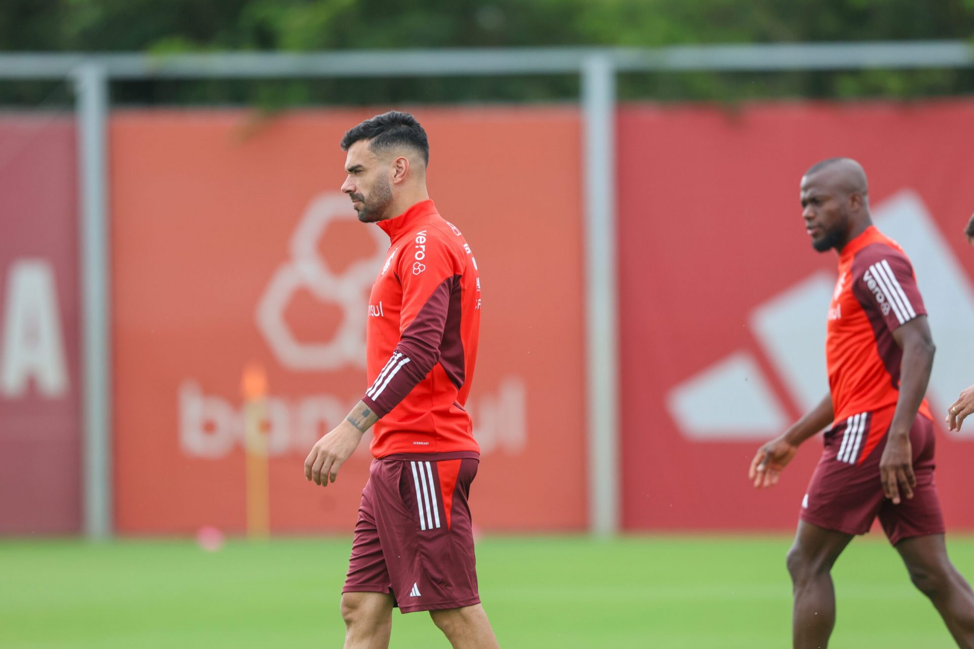 Inter enfrenta uma baixa de última hora no CT Parque Gigante, onde se ...