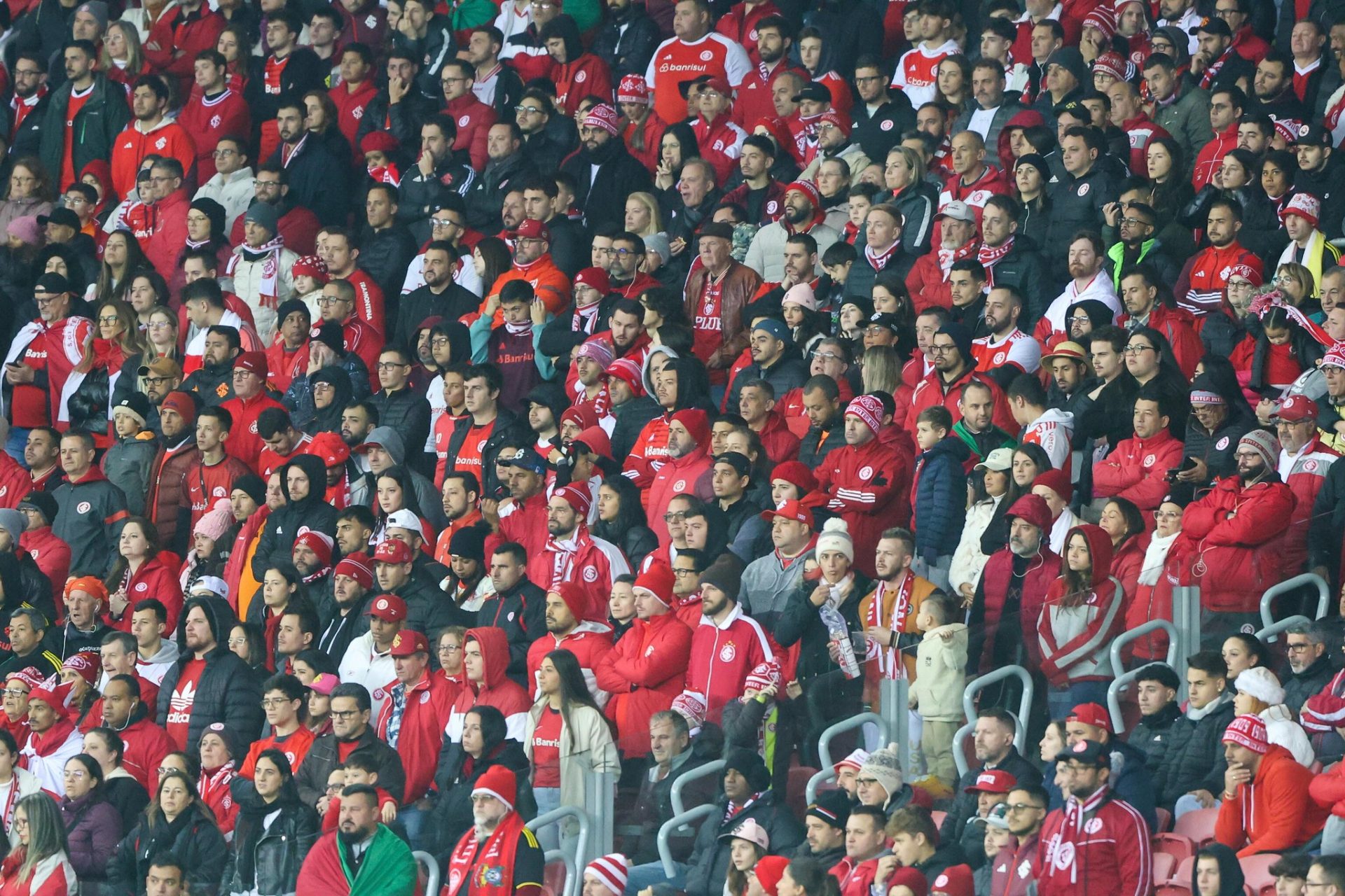 Torcida do Internacional escolhe vilões da derrota; Eduardo Coudet e +1 ...